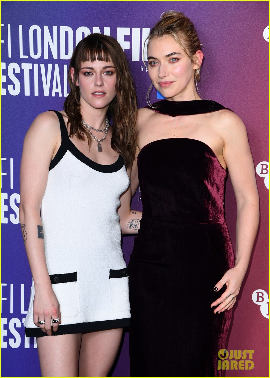 Kristen Stewart Premieres Directorial Debut 'The Chronology of Water ...