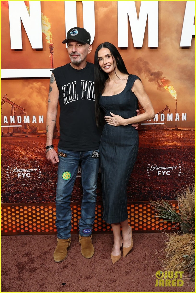 Demi Moore & Billy Bob Thornton Share Sweet Embrace at 'Landman' Season 2 Premiere: Photo ...