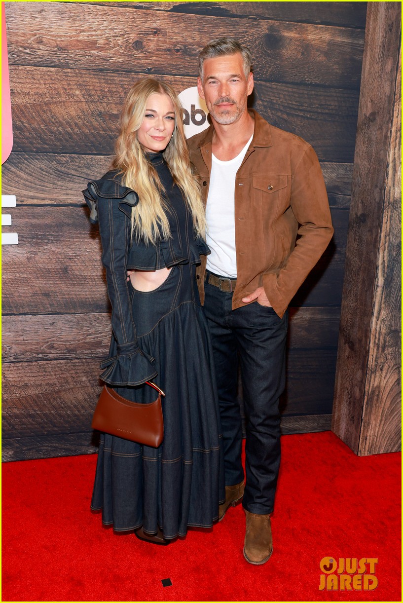 LeAnn Rimes Gets Husband Eddie Cibrian's Support at '9-1-1: Nashville ...