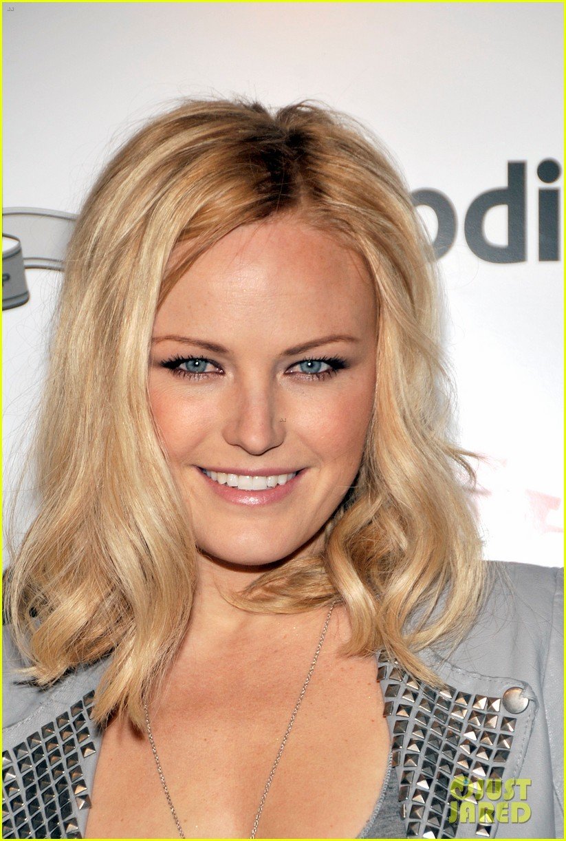 Malin Akerman Teases 'The Hunting Wives' Season 2!: Photo 5227731 ...