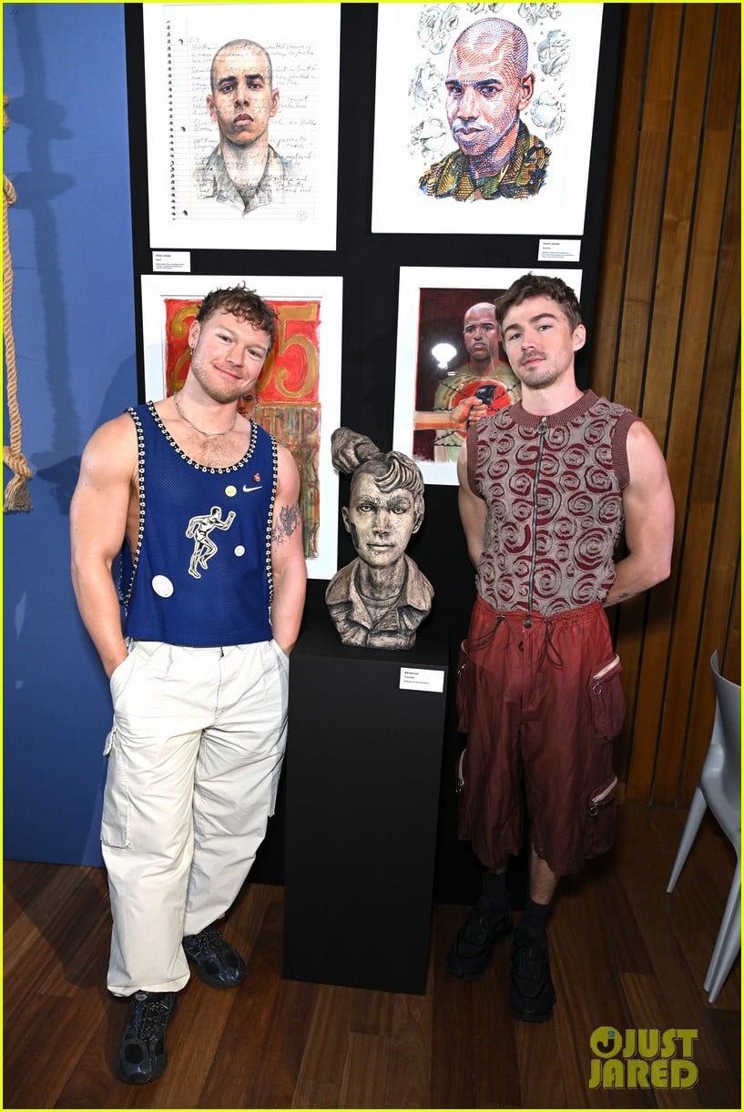Miles Heizer & Angus O'Brien Put Arms On Display at 'Boots' Celebration: Photo 5212055 | Photos ...