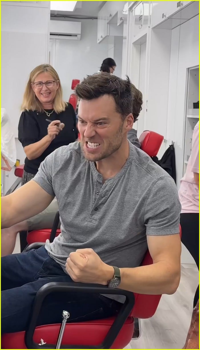 Hallmark's Peter Mooney Does His Best Wolverine Impression for Co-Star ...