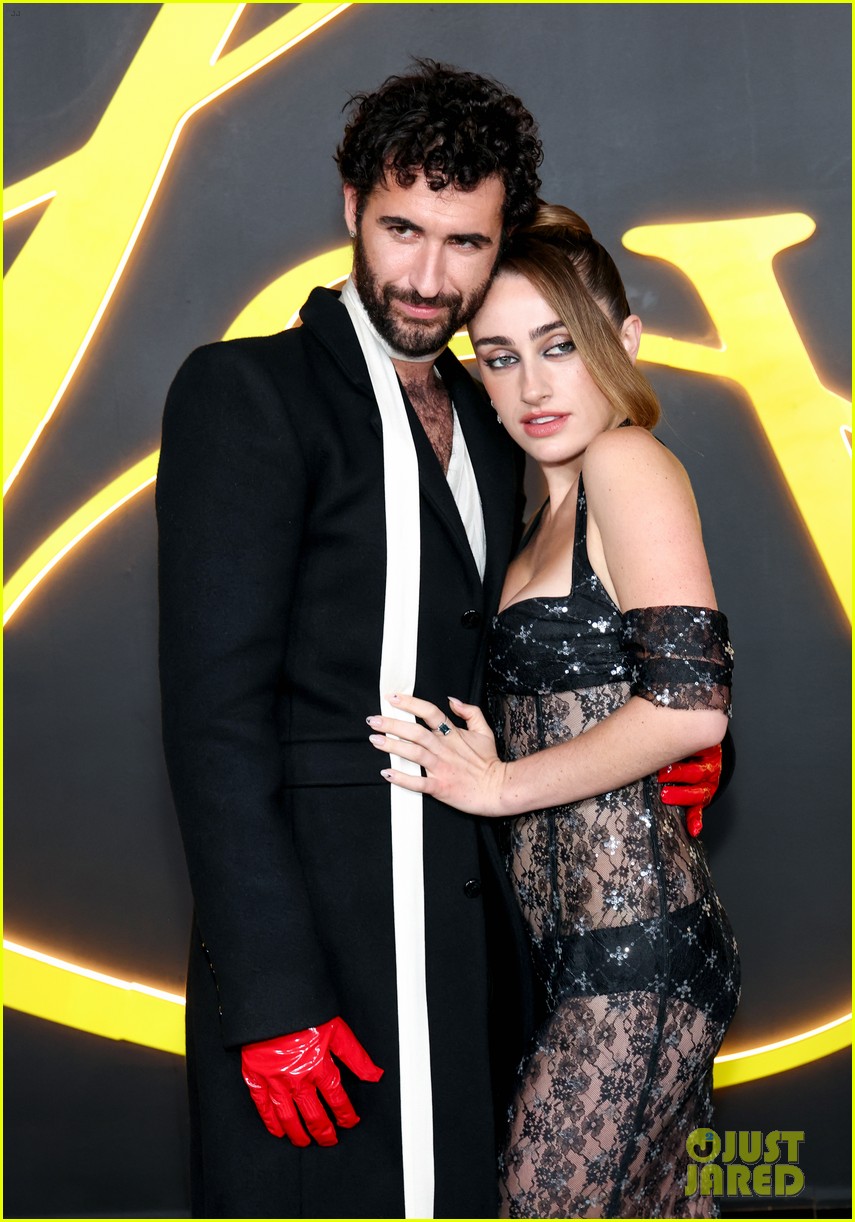 Rachel Sennott & Jordan Firstman Share a Kiss at Premiere of Their New ...