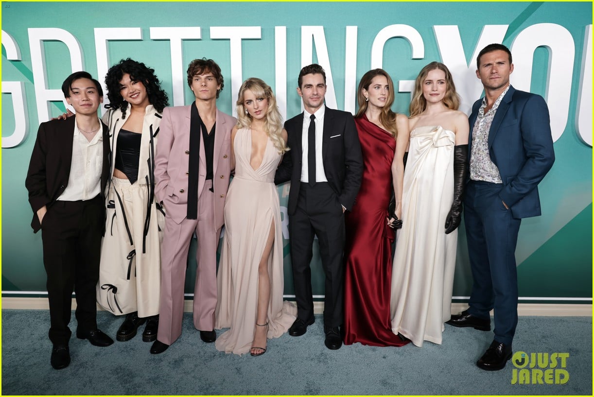 Mckenna Grace & Mason Thames Couple Up at 'Regretting You' Premiere In ...