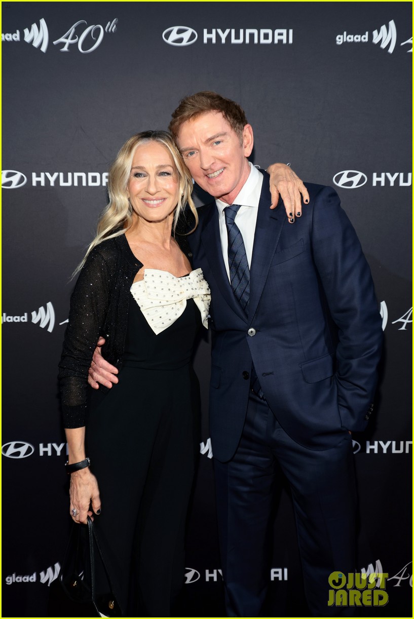 Sarah Jessica Parker Honors 'And Just Like That' Creator Michael ...