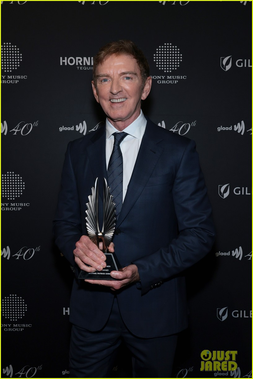 Sarah Jessica Parker Honors 'And Just Like That' Creator Michael ...