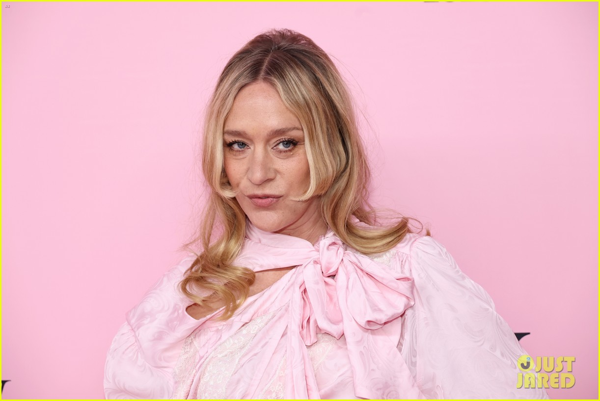 Sarah Jessica Parker, Jodie Turner-Smith & More Serve Looks at Victoria ...