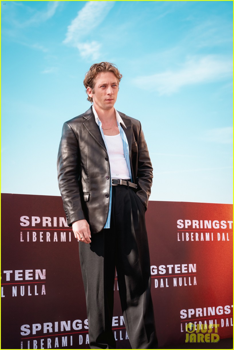 Jeremy Allen White & Scott Cooper Bring 'Springsteen' Movie to Rome ...