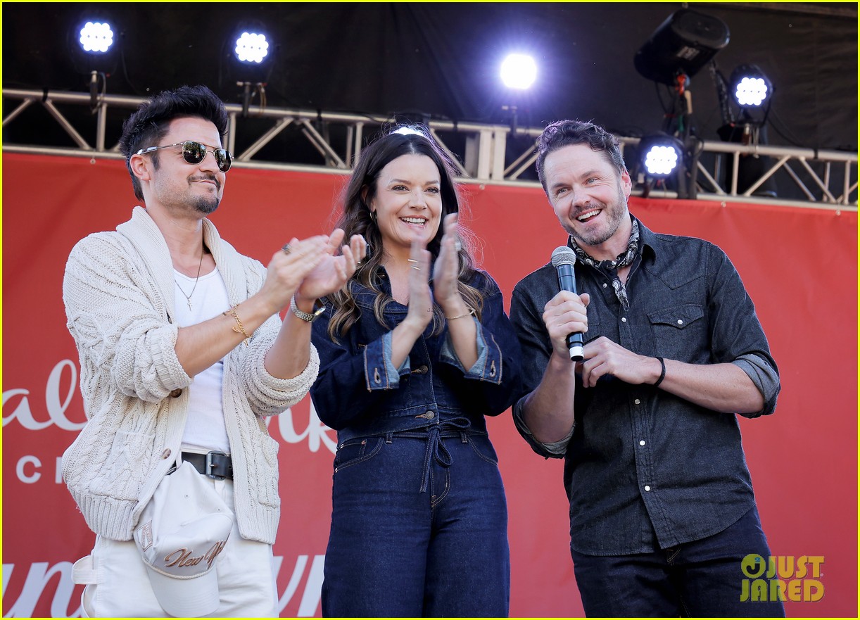 Hallmark's Kimberley Sustad Gets 'Security' Assistance from Tyler Hynes ...