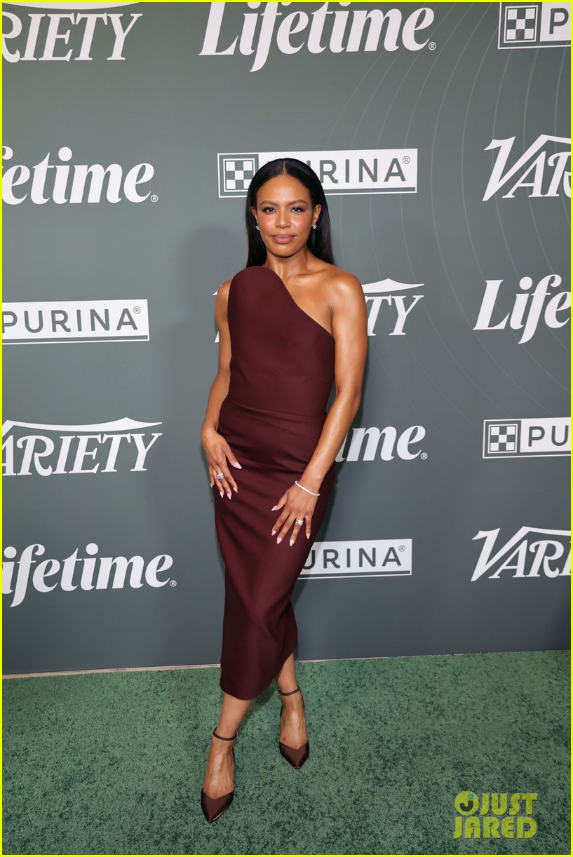 Kate Hudson Joins Eva Longoria, Jane Fonda, Wanda Sykes, & More Stars ...