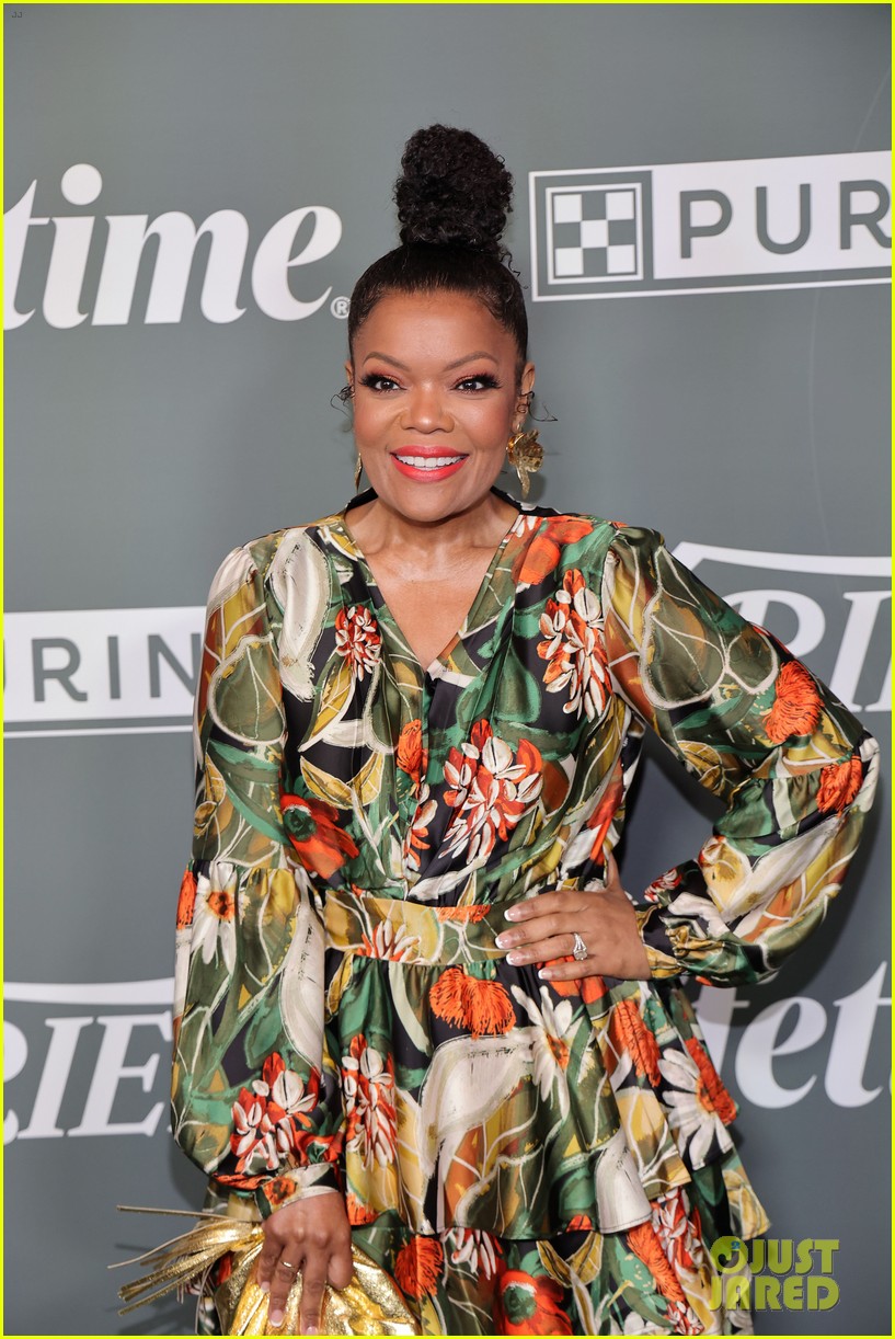 Kate Hudson Joins Eva Longoria, Jane Fonda, Wanda Sykes, & More Stars ...