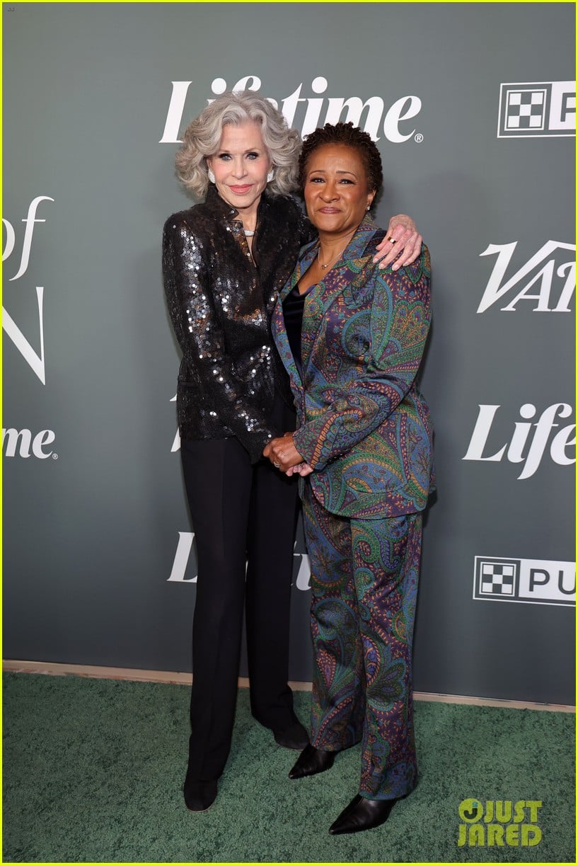 Kate Hudson Joins Eva Longoria, Jane Fonda, Wanda Sykes, & More Stars ...