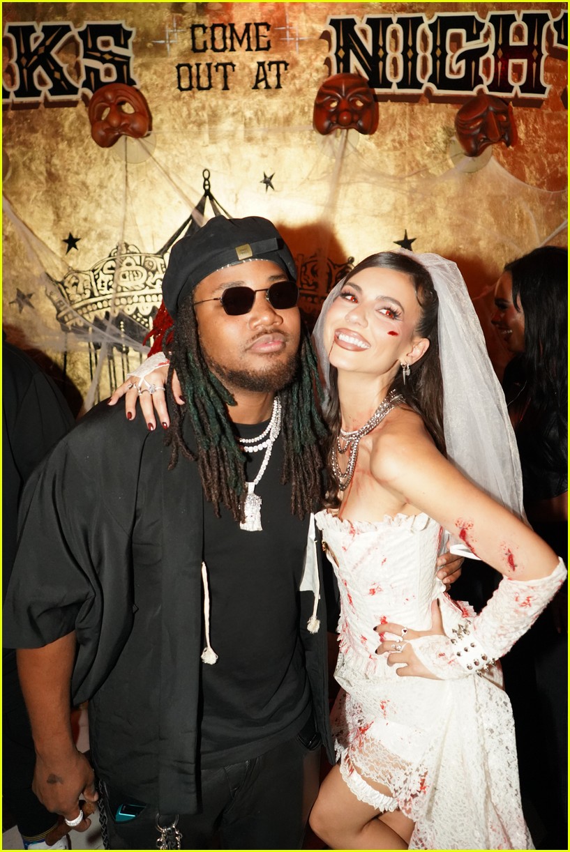 Victoria Justice Reunites With 'Victorious' & 'Zoey 101' Co-Stars At ...