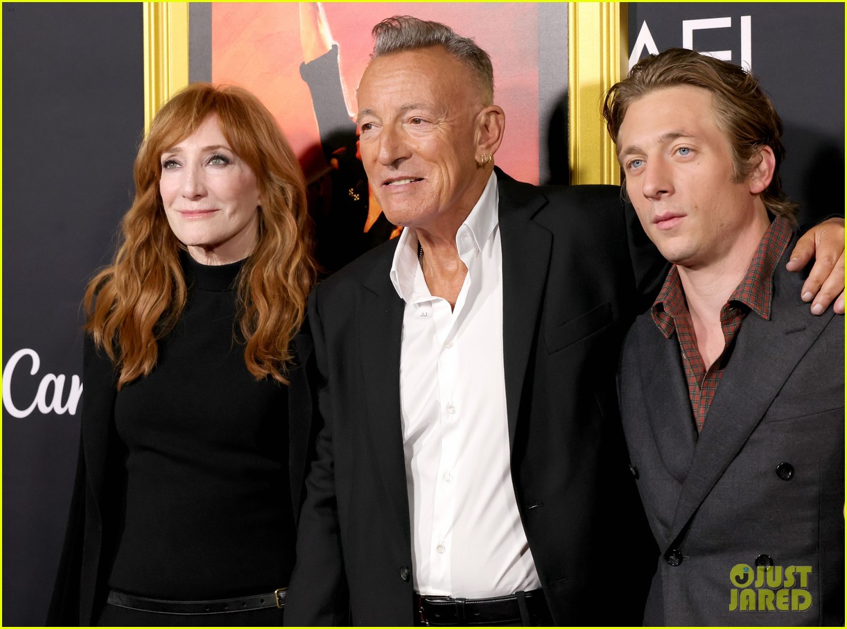 Jeremy Allen White Joins Bruce Springsteen & Wife Patti Scialfa at ...