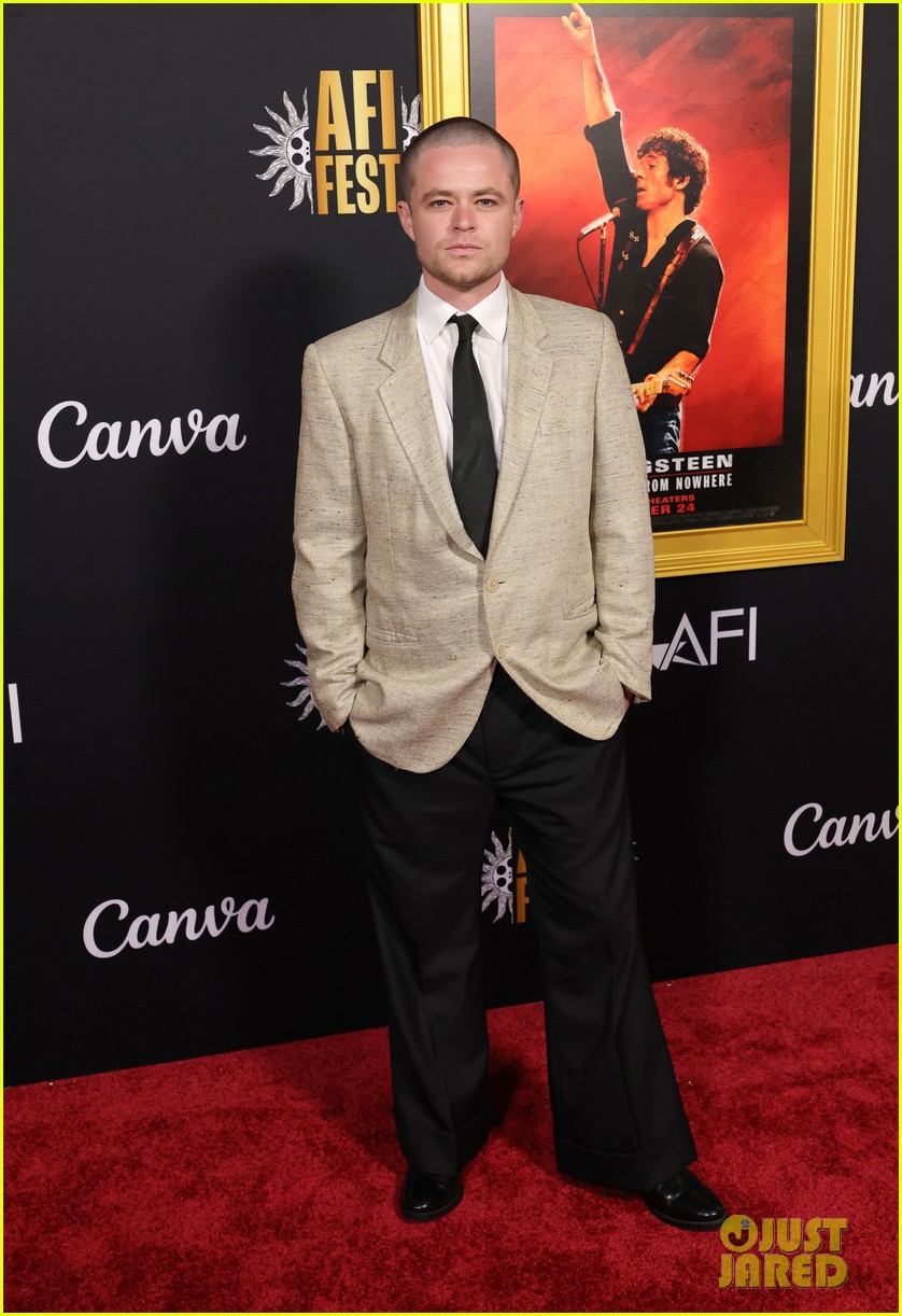 Jeremy Allen White Joins Bruce Springsteen & Wife Patti Scialfa at ...