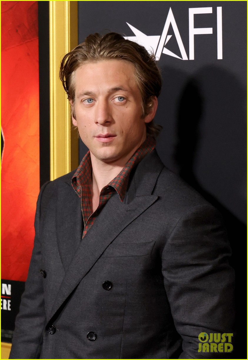 Jeremy Allen White Joins Bruce Springsteen & Wife Patti Scialfa at ...