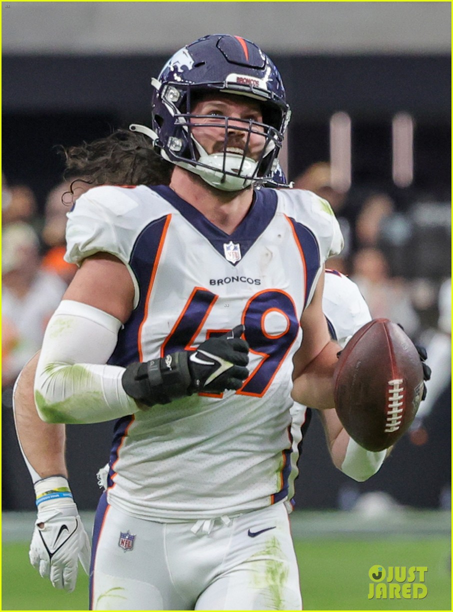 Denver Broncos' Alex Singleton Diagnosed with Cancerous Tumor After ...