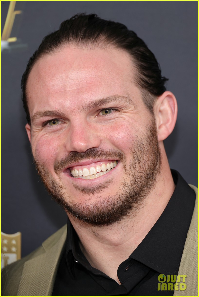 Denver Broncos' Alex Singleton Diagnosed with Cancerous Tumor After ...