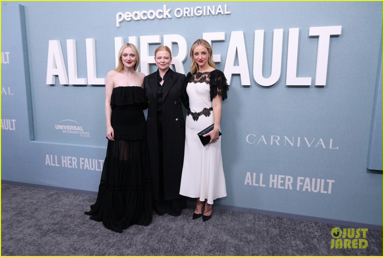 Sarah Snook Reunites With Her 'Succession' Dad Brian Cox at 'All Her ...