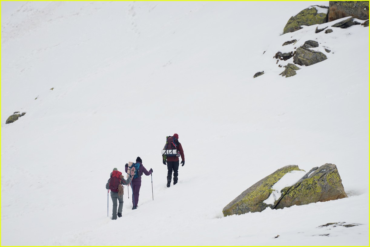 Ashley Williams & Laci J. Mailey Play Sisters in Hallmark's New 'An Alpine Holiday' Movie ...