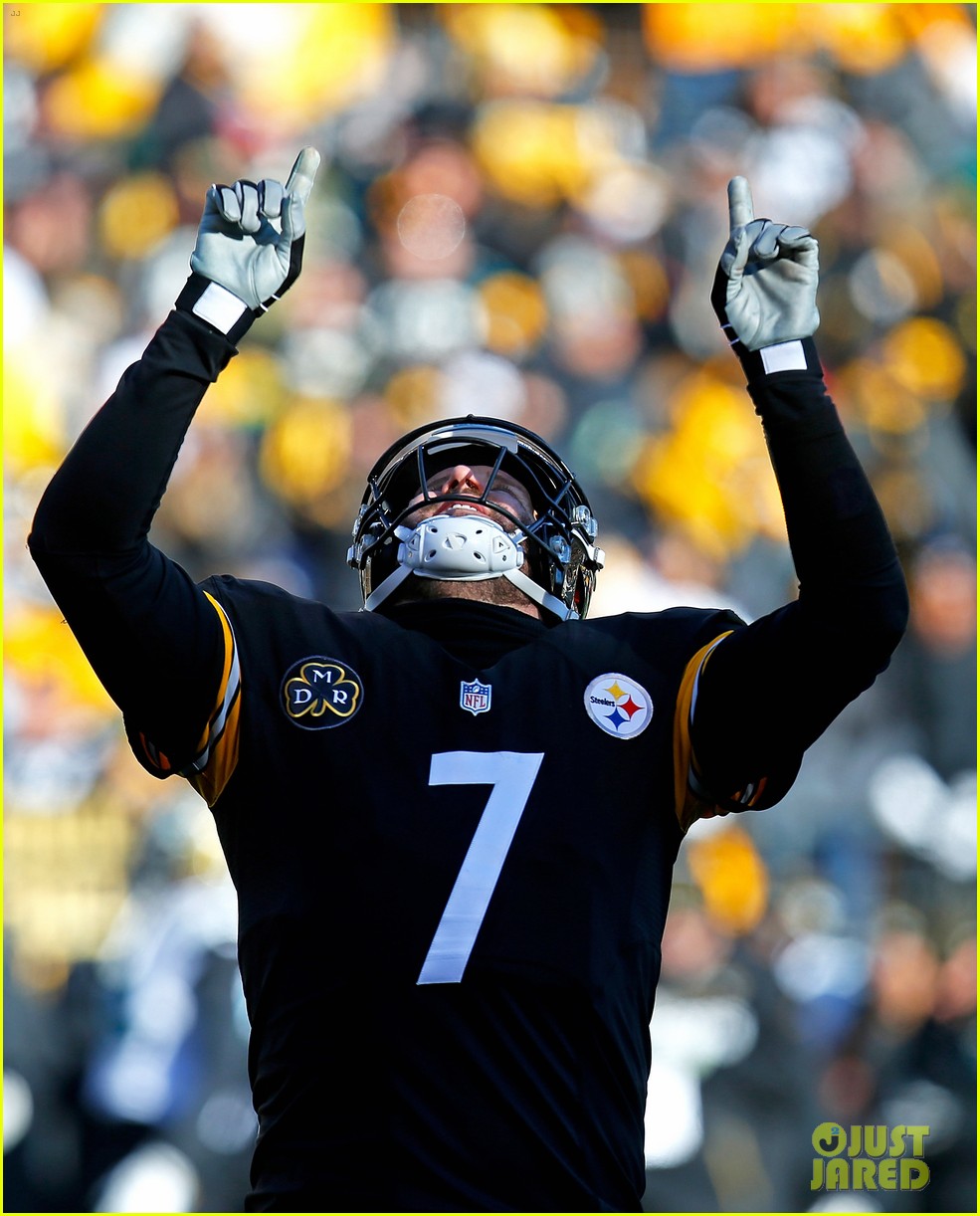 Antonio Brown Extradited From Dubai, Arrested & Facing Attempted Murder Charge: Photo 5233096 ...