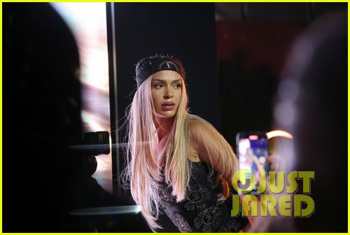 'Fuma' Lyrics, Translation & Meaning: Bad Gyal Returns With New Song ...