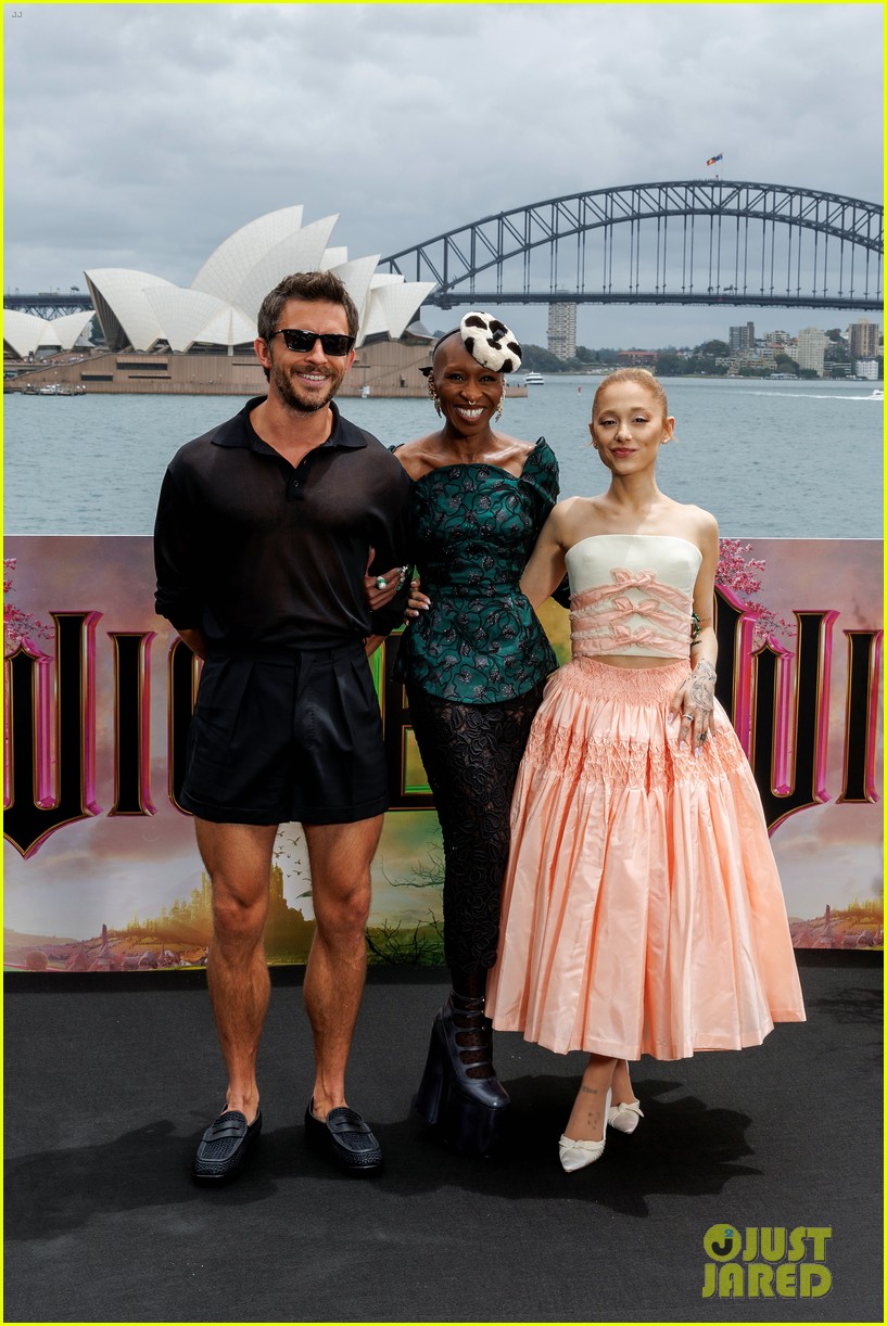 Why Jonathan Bailey Missed the 'Wicked' NBC Concert Special & How They ...