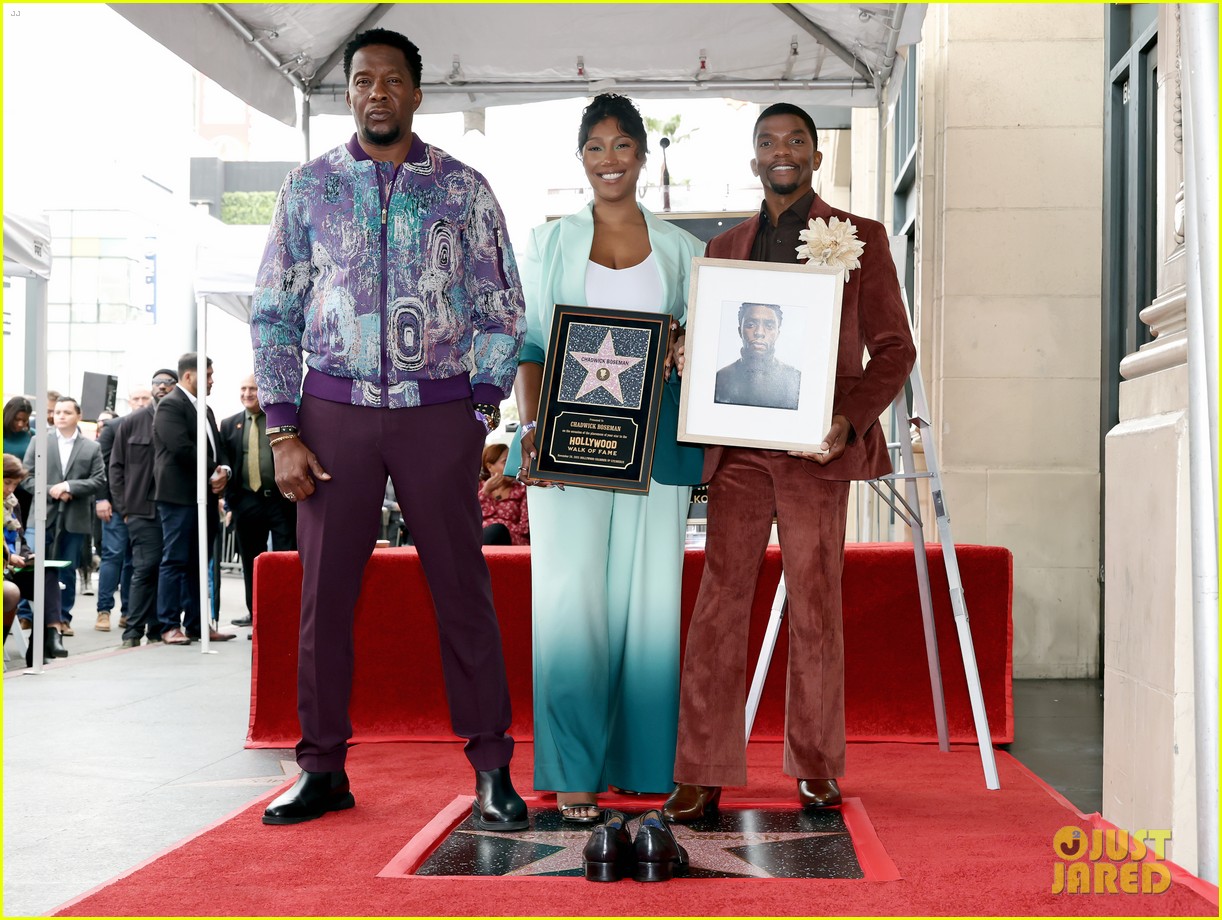 Chadwick Boseman's Widow Unveils His Star on Hollywood Walk of Fame ...
