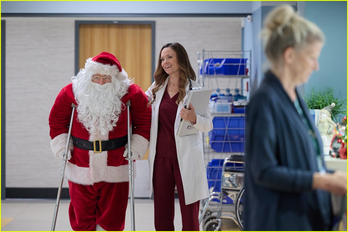 Rachel Boston & Brendan Penny Made Hallmark's 'More the Merrier' After ...