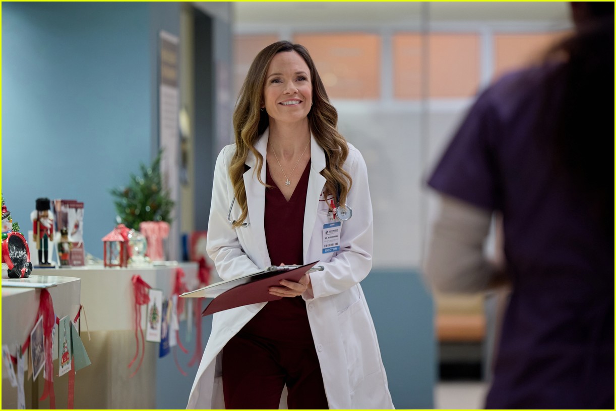 Rachel Boston & Brendan Penny Made Hallmark's 'More the Merrier' After ...