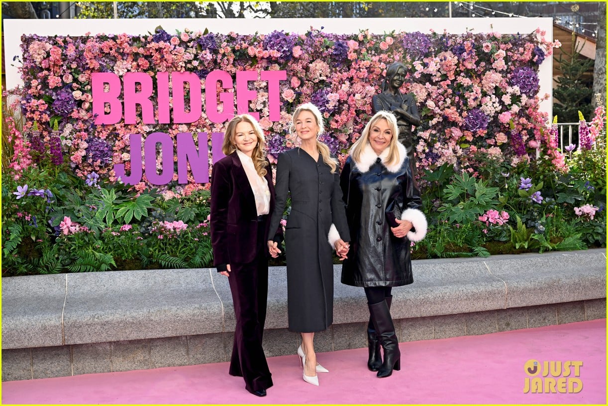 Renee Zellweger Unveils a 'Bridget Jones' Statue in London's Leicester ...