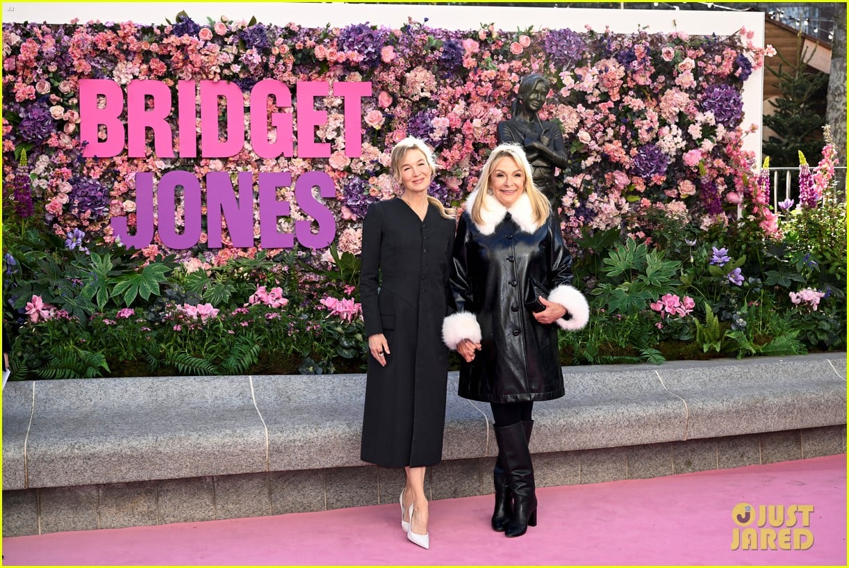 Renee Zellweger Unveils a 'Bridget Jones' Statue in London's Leicester ...