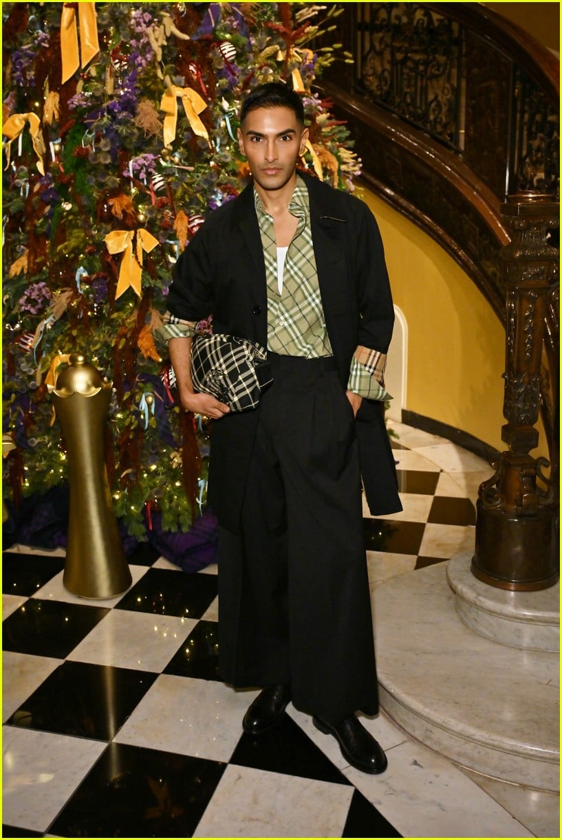 Burberry Kicks Off Holiday Season with Star-Studded London Event to ...