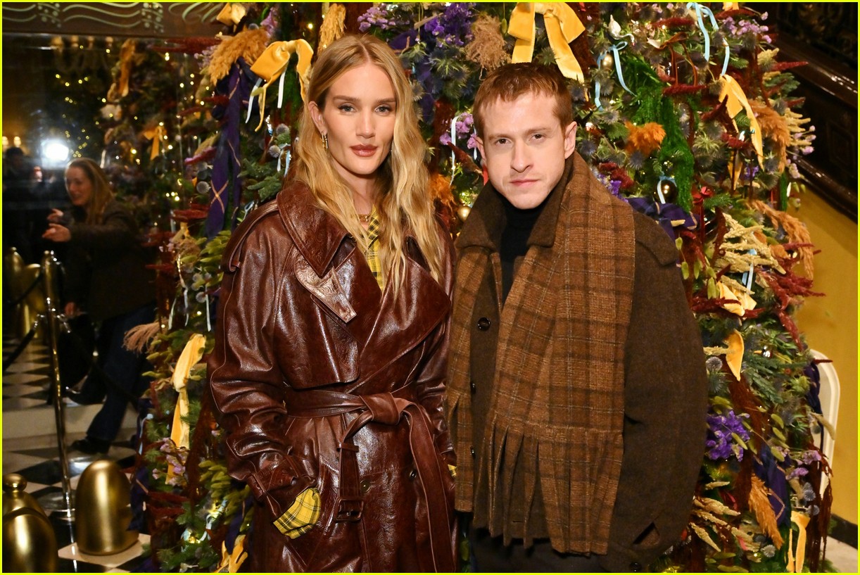Burberry Kicks Off Holiday Season with Star-Studded London Event to ...