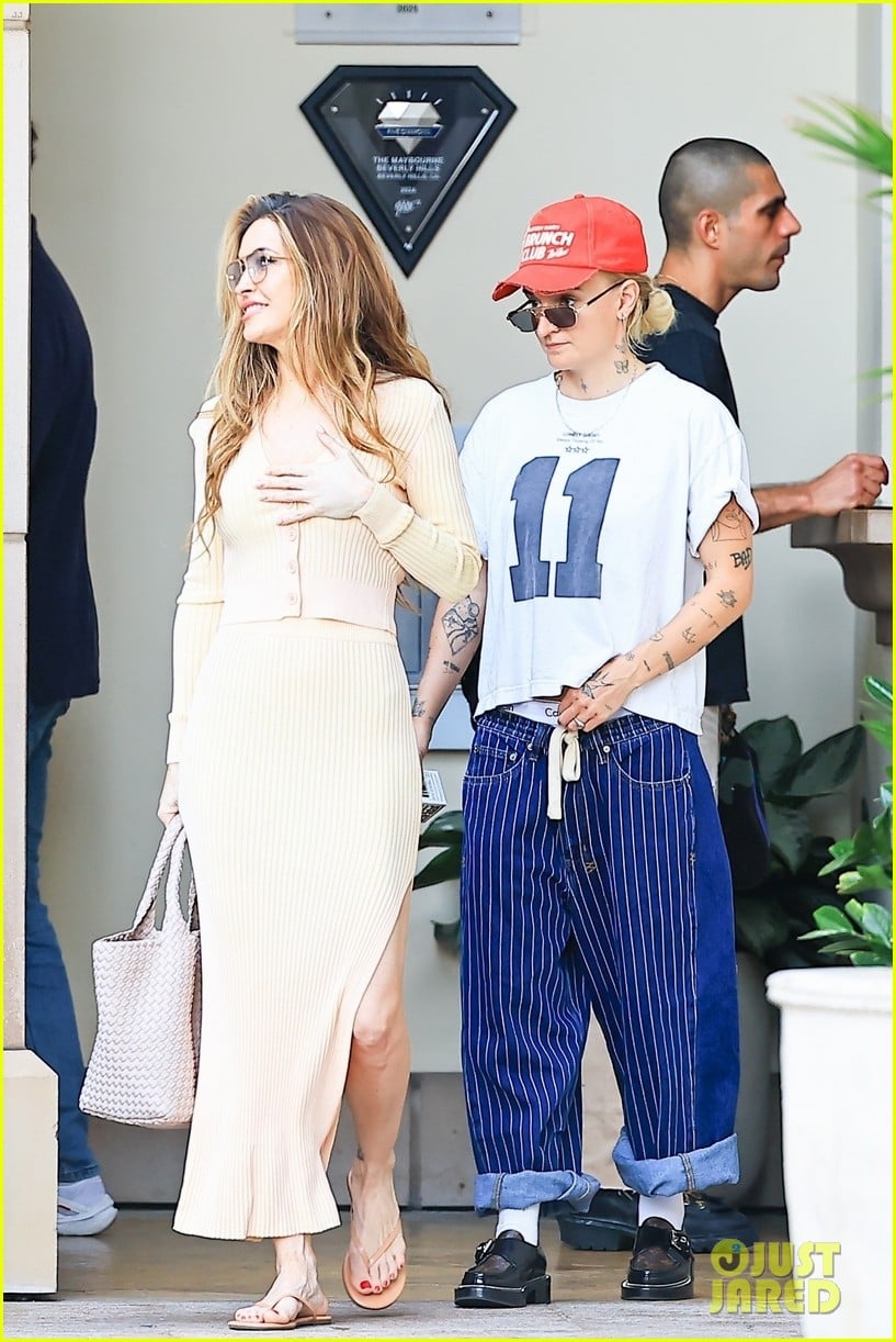 Chrishell Stause Steps Out For Lunch With Spouse G Flip After 'Selling ...