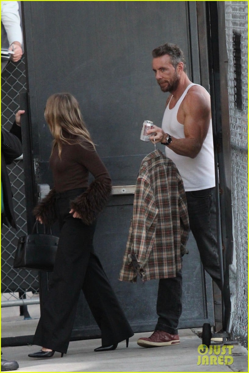 Dax Shepard Bares Buff Arms While Arriving at 'Kimmel' with Wife ...
