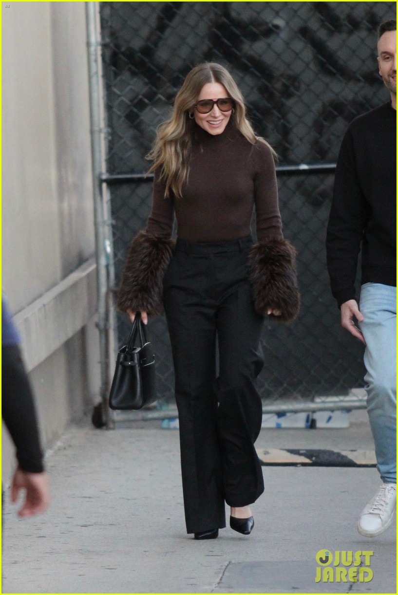 Dax Shepard Bares Buff Arms While Arriving at 'Kimmel' with Wife ...