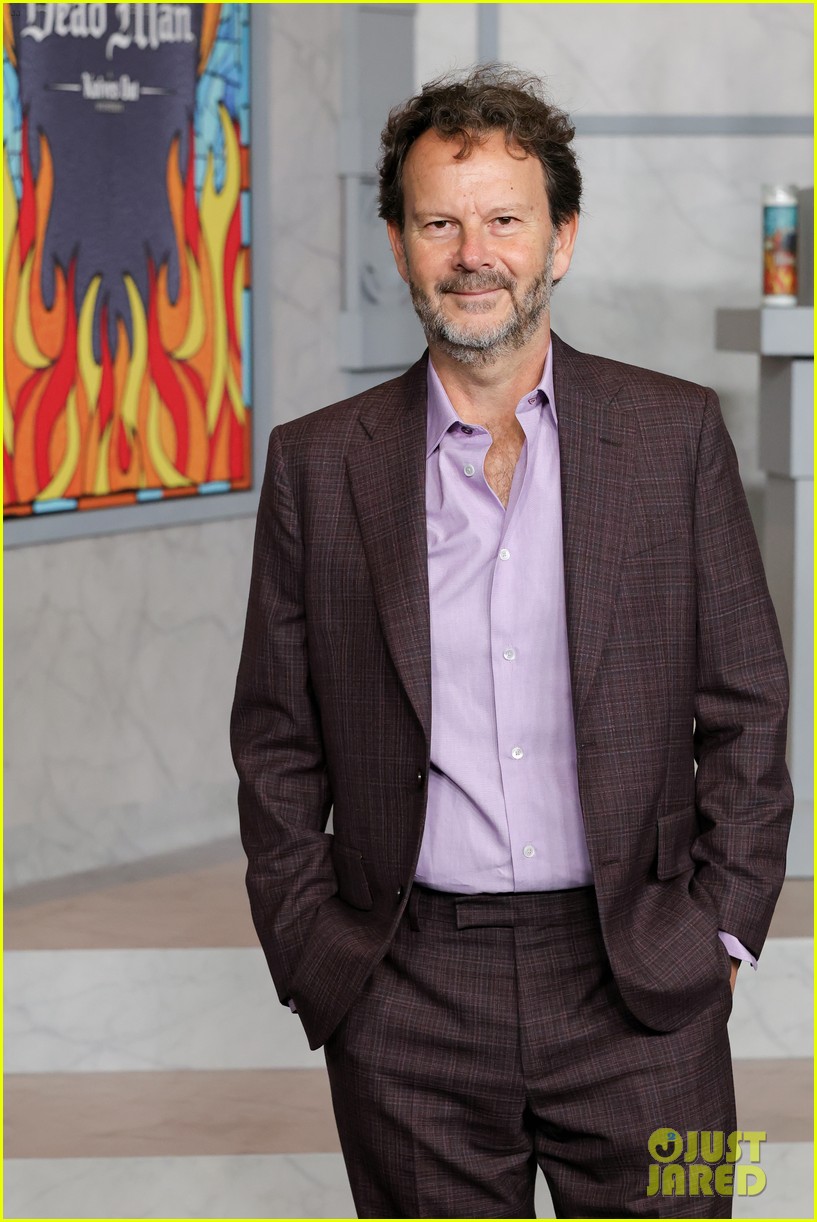 Josh O'Connor, Mila Kunis, Kerry Washington, & More Hit the Red Carpet ...