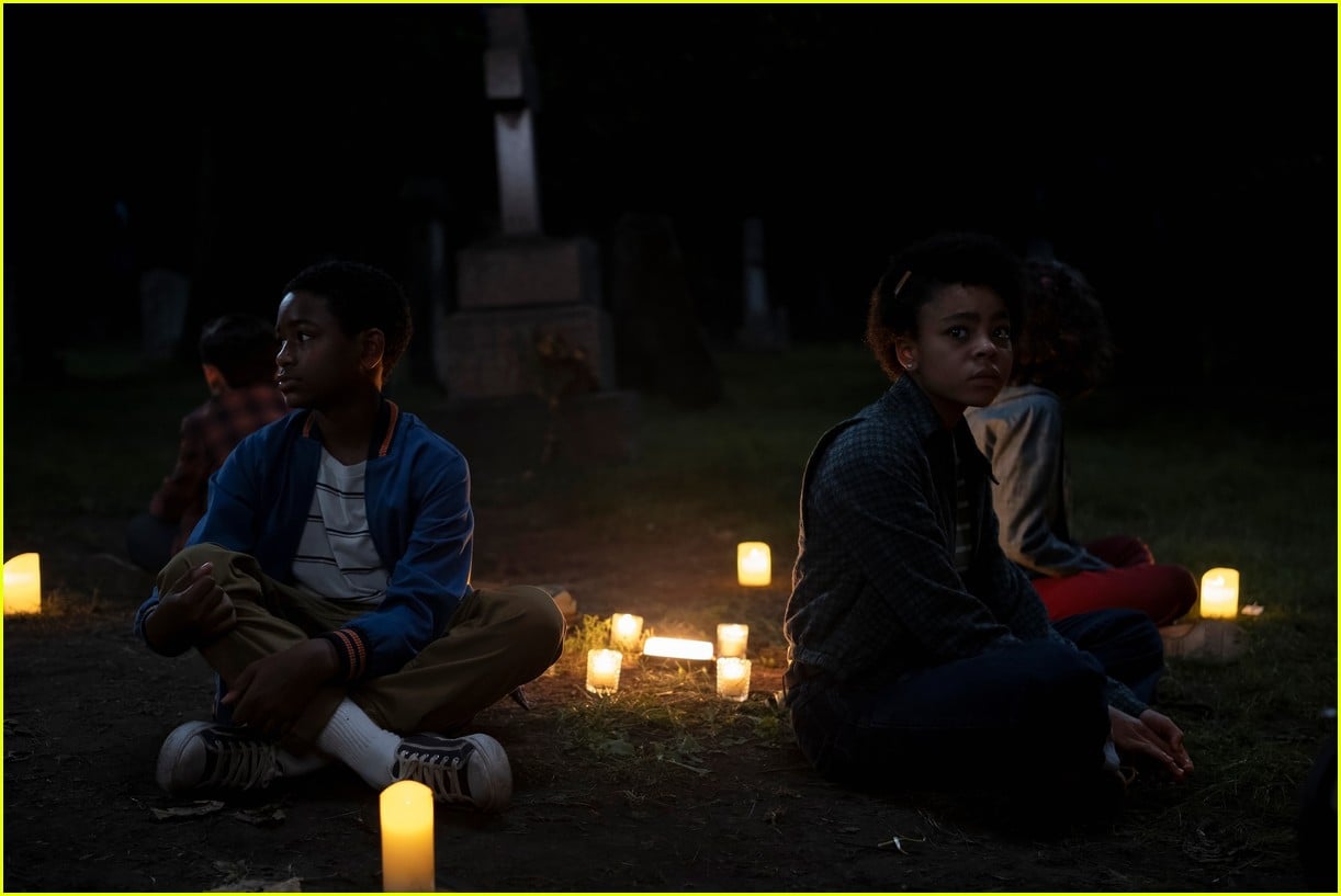 'It: Welcome to Derry' Episode 3 Stills Tease a Graveyard Séance: Photo 5232465 | Photos | Just ...