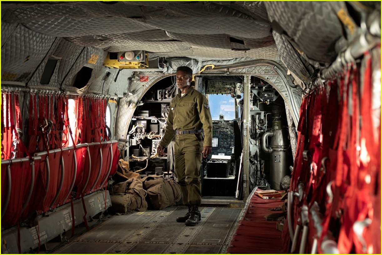 'It: Welcome to Derry' Episode 3 Stills Tease a Graveyard Séance: Photo 5232468 | Photos | Just ...