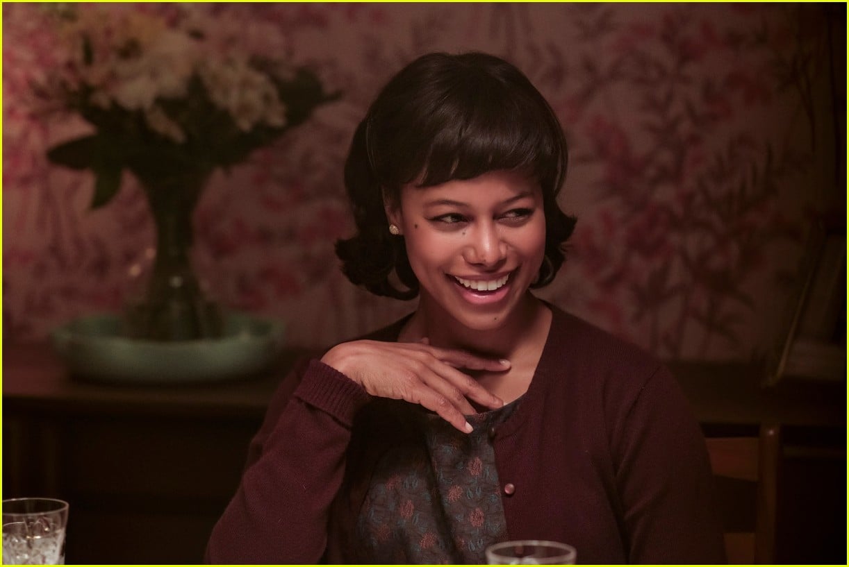 'It: Welcome to Derry' Episode 3 Stills Tease a Graveyard Séance: Photo 5232474 | Photos | Just ...