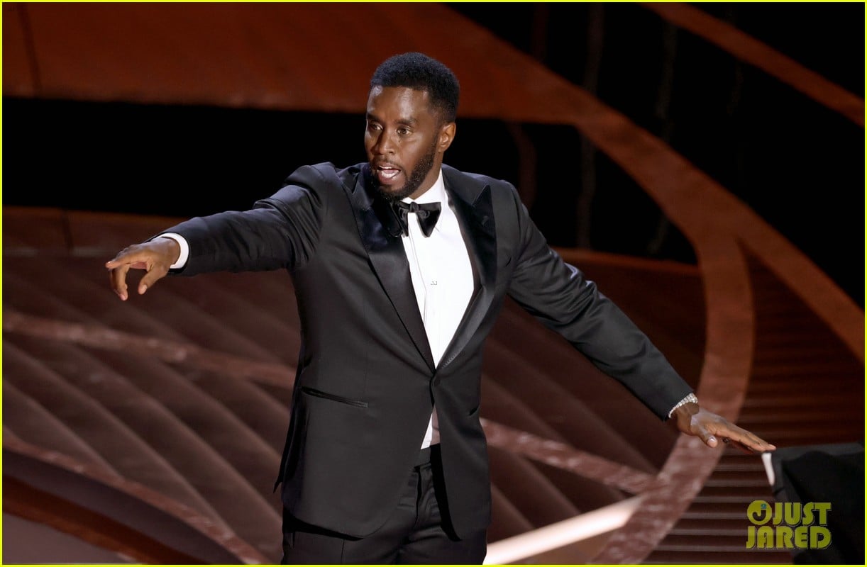 Diddy Caught Drinking Homemade Alcohol While in Prison : Photo 5233929 | Diddy, Sean Combs ...