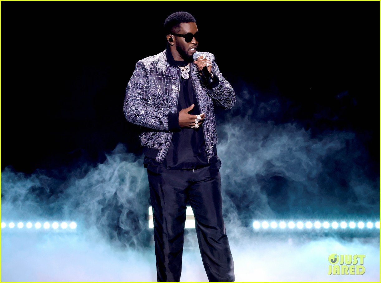 Diddy Caught Drinking Homemade Alcohol While in Prison : Photo 5233936 | Diddy, Sean Combs ...