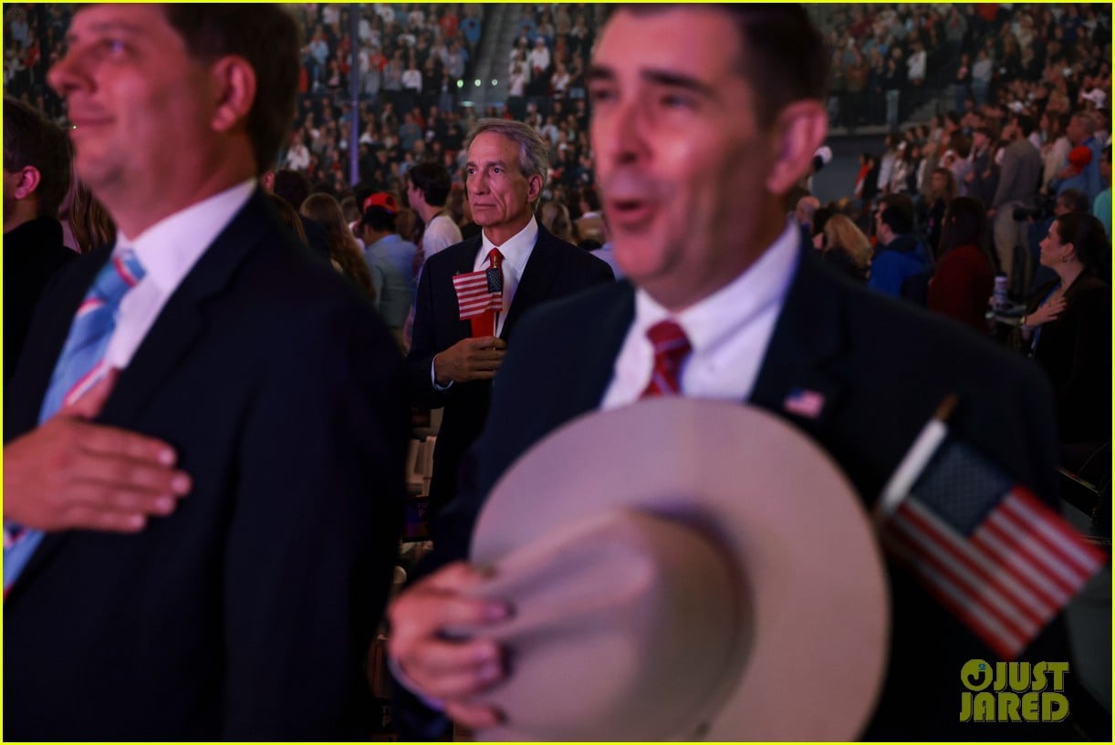 Erika Kirk-JD Vance Hug: Body Language Experts Weigh In on Controversial Embrace: Photo 5231138 ...