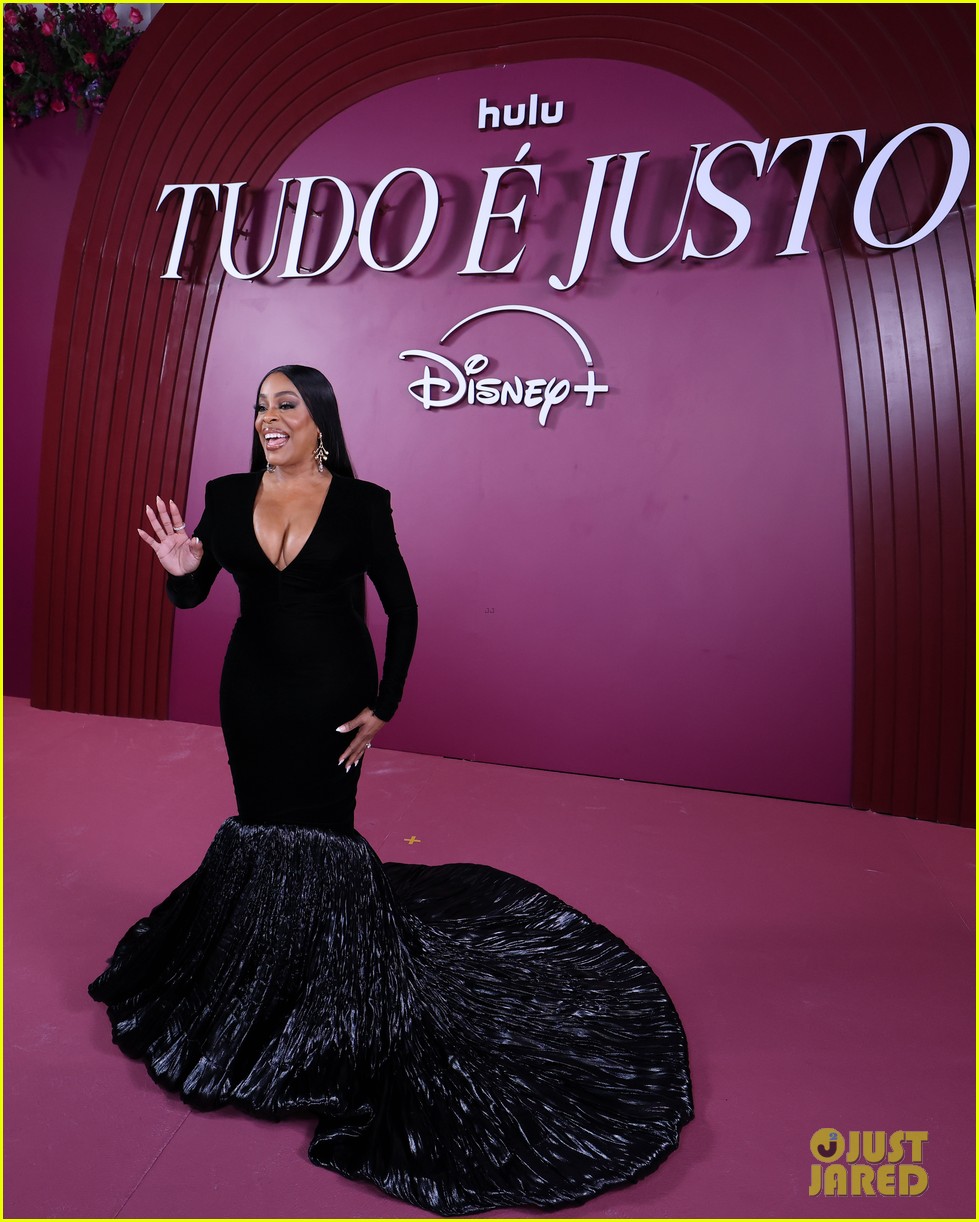 Kim Kardashian & 'All's Fair' Cast Bring the Show to Brazil Amid Strong ...