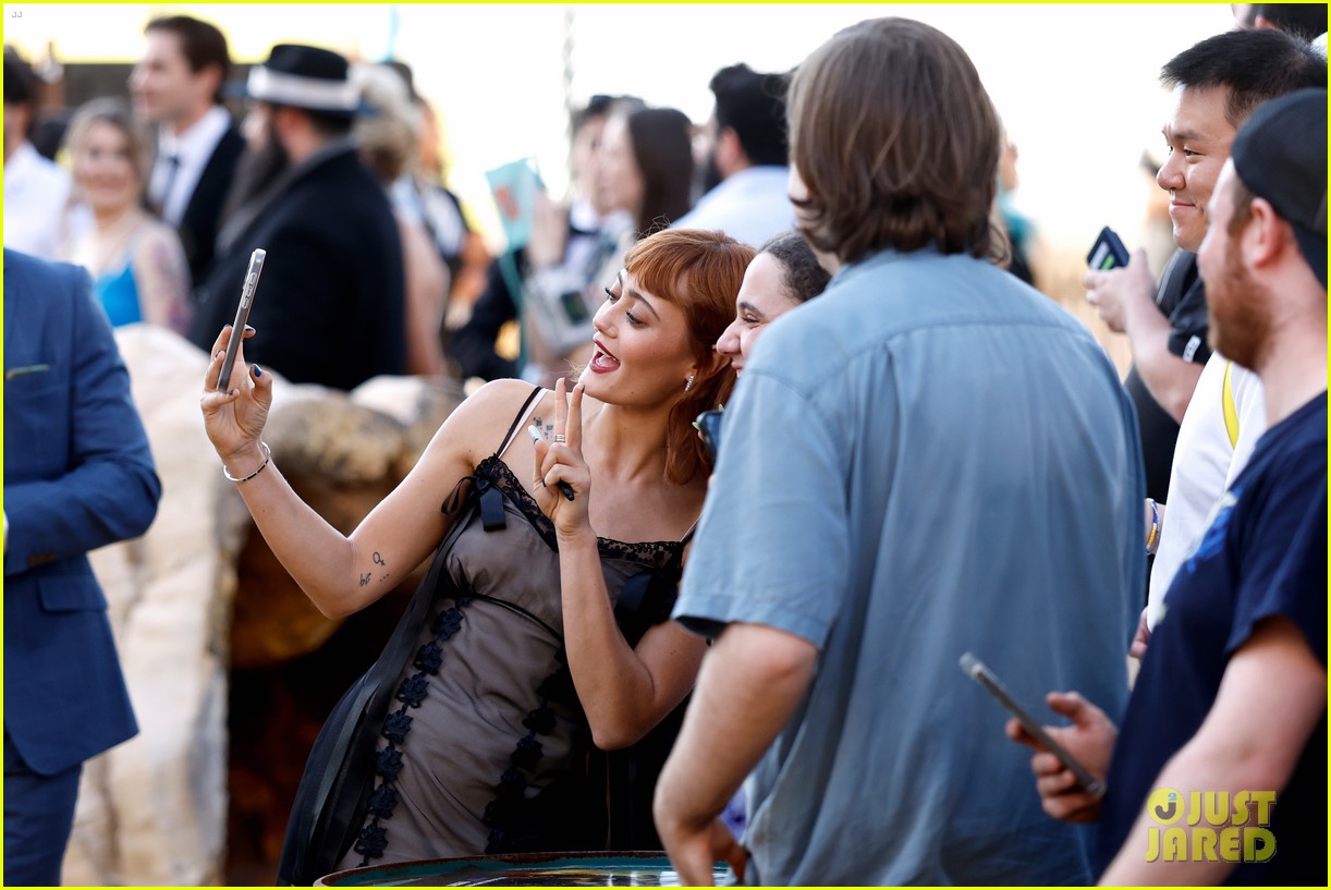 'Fallout' Season 2 Stars Ella Purnell, Walton Goggins, & Aaron Moten ...