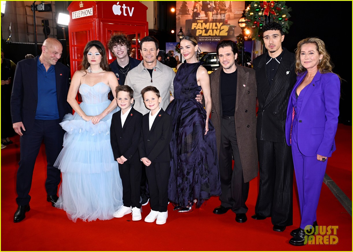 Mark Wahlberg, Michelle Monaghan, Kit Harington, & More Stars Promote ...