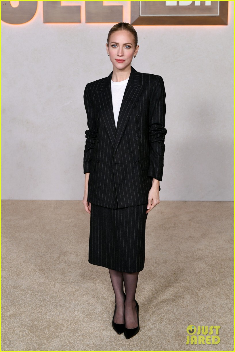 Claire Danes, Matthew Rhys, Brittany Snow & More Promote New Netflix ...