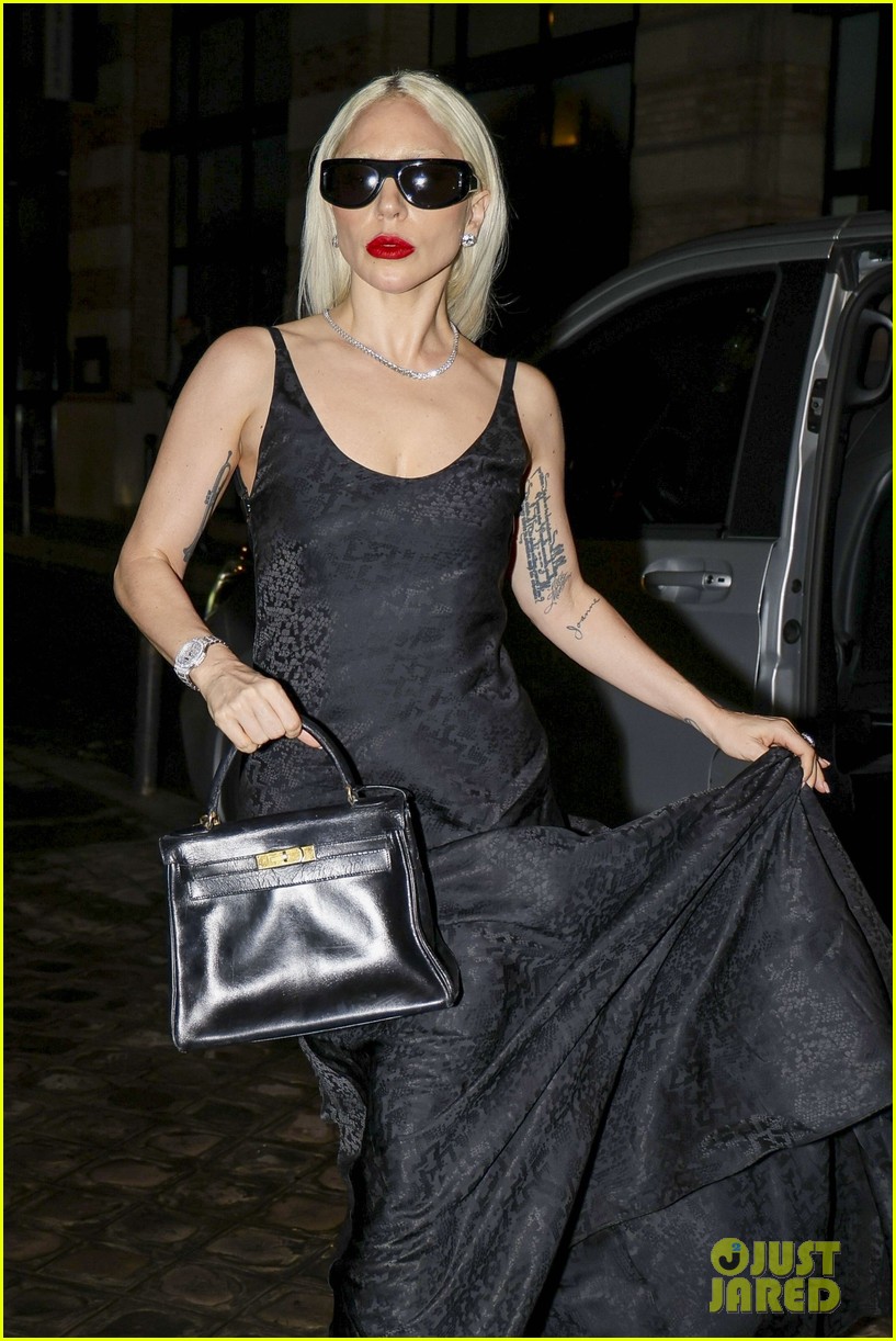 Lady Gaga Admits She Laughed at 'Unhinged' Criticism of 'Joker: Folie a ...