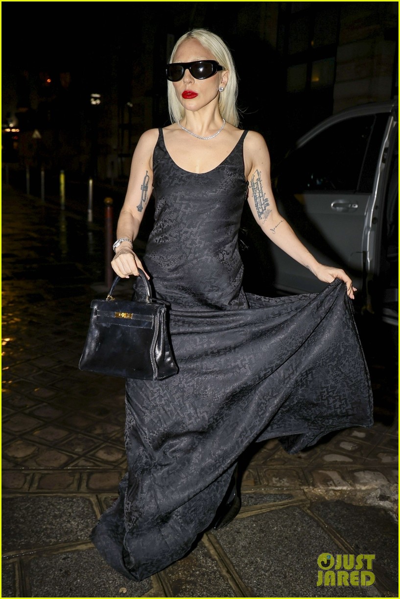 Lady Gaga Admits She Laughed at 'Unhinged' Criticism of 'Joker: Folie a ...